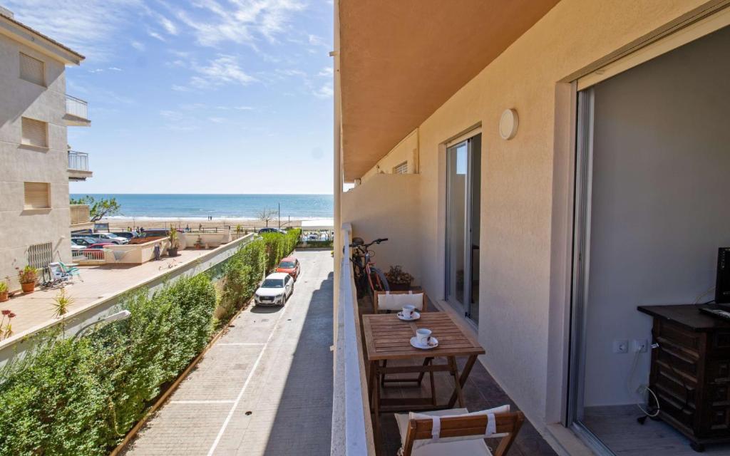 El Arenal - Primera linea Playa Cargador ALBERT VILLAS, Alcossebre ...