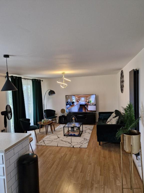 Heronsgate GH018, Kent (updated prices 2026)