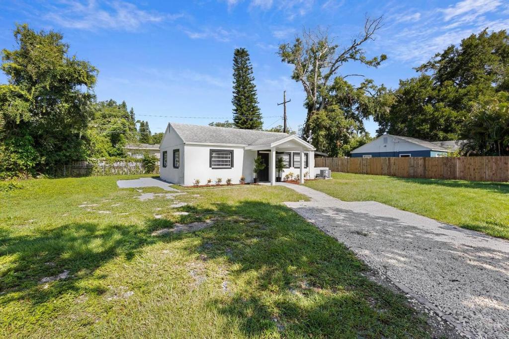 Cozy 2 Bed, Near Downtown, Orlando (updated prices 2025)