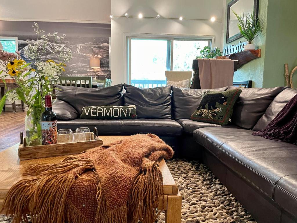 TreeTops AC Ski Bike Golf Pool Tennis Fireplace, Killington (updated ...