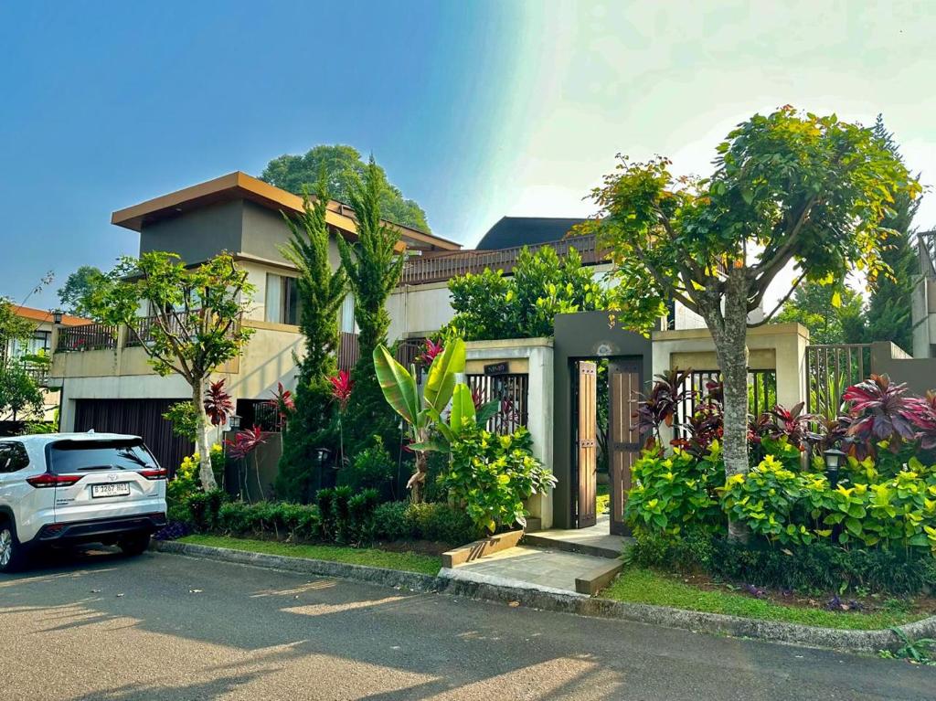 VEI Haus - 4BR Pet Friendly Villa in Vimalla Hills, Gadok 1 (updated ...