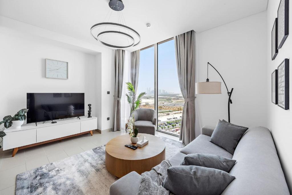 Luxurious 2BR in Creek Vistas, Brand New, Dubai (updated prices 2025)