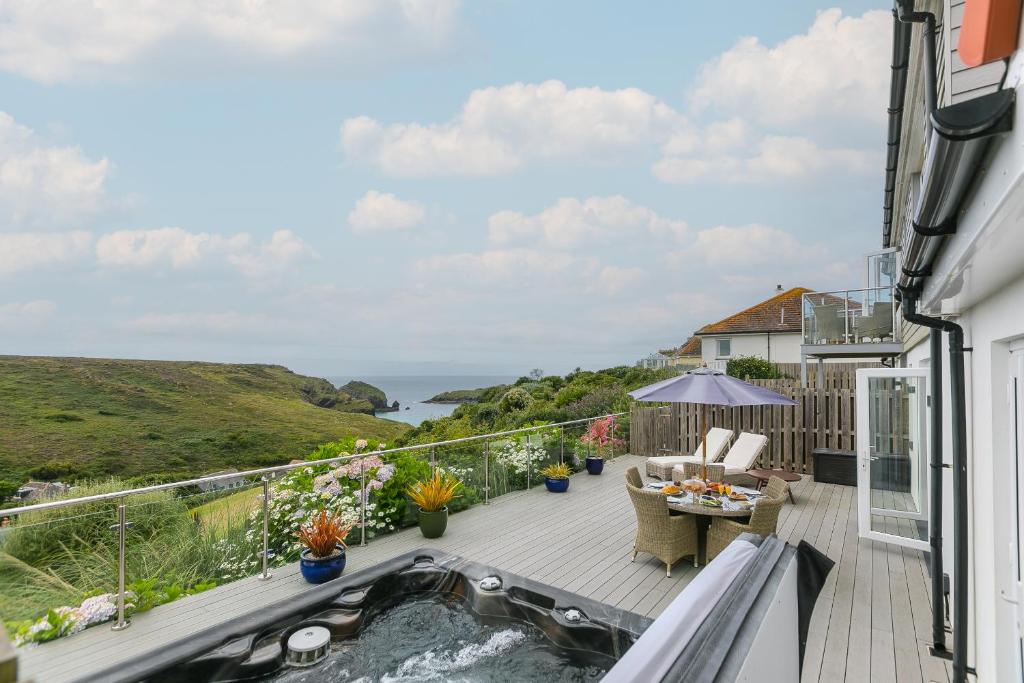 Morwenna, Helston (updated prices 2025)