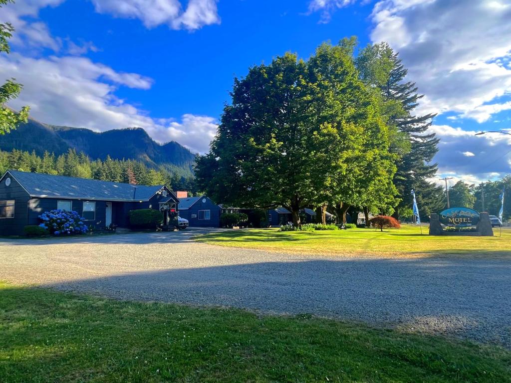 The Cascade Motel, Cascade Locks (updated prices 2026)