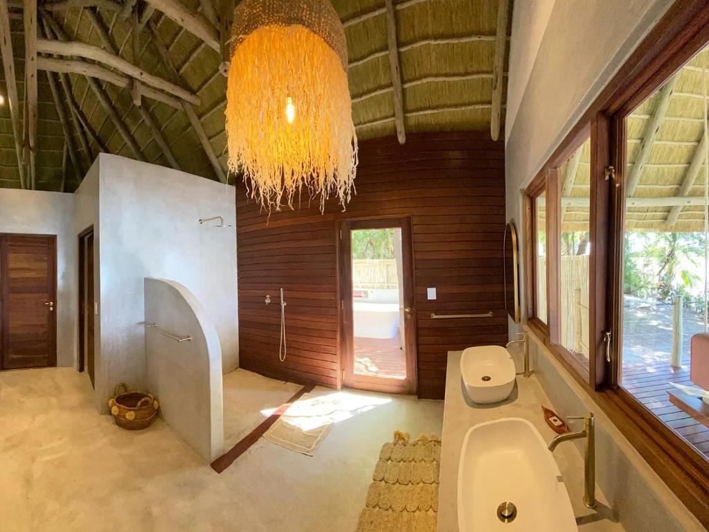 Ndhovu Safari Lodge, Mahango (updated prices 2025)