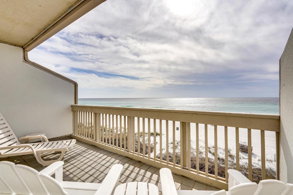 2-Story Beachfront Condo in PCB with Community Pool!, Panama City Beach ...