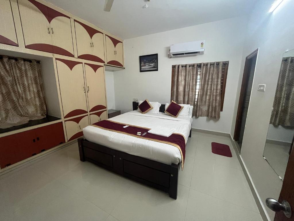 Nanda Mohan Homestay- Luxuries AC Apartment close to Alipiri Foothills ...
