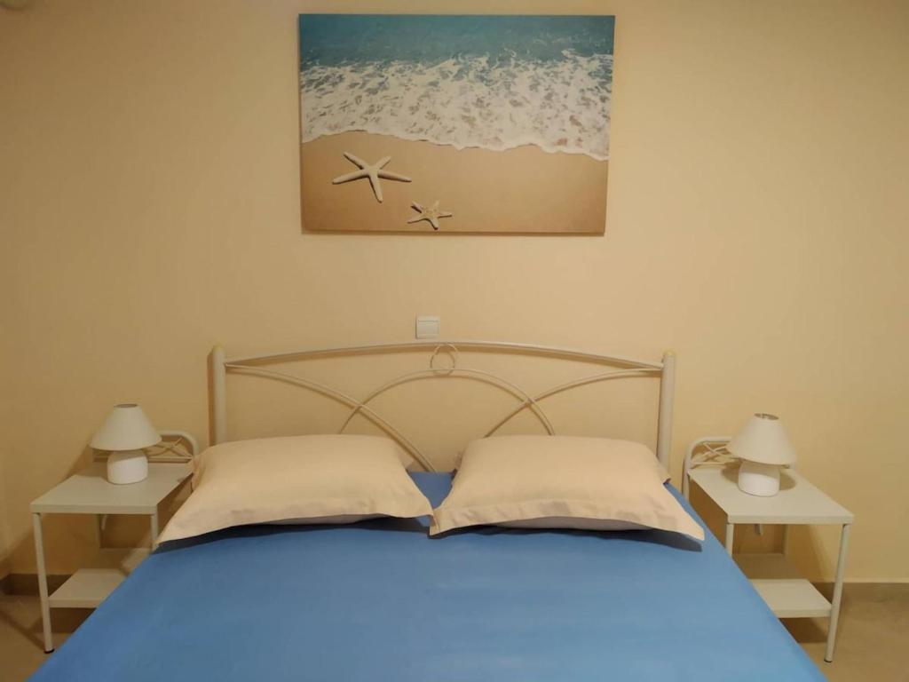 By the beach studio by Frangki, Aegina Town (updated prices 2025)