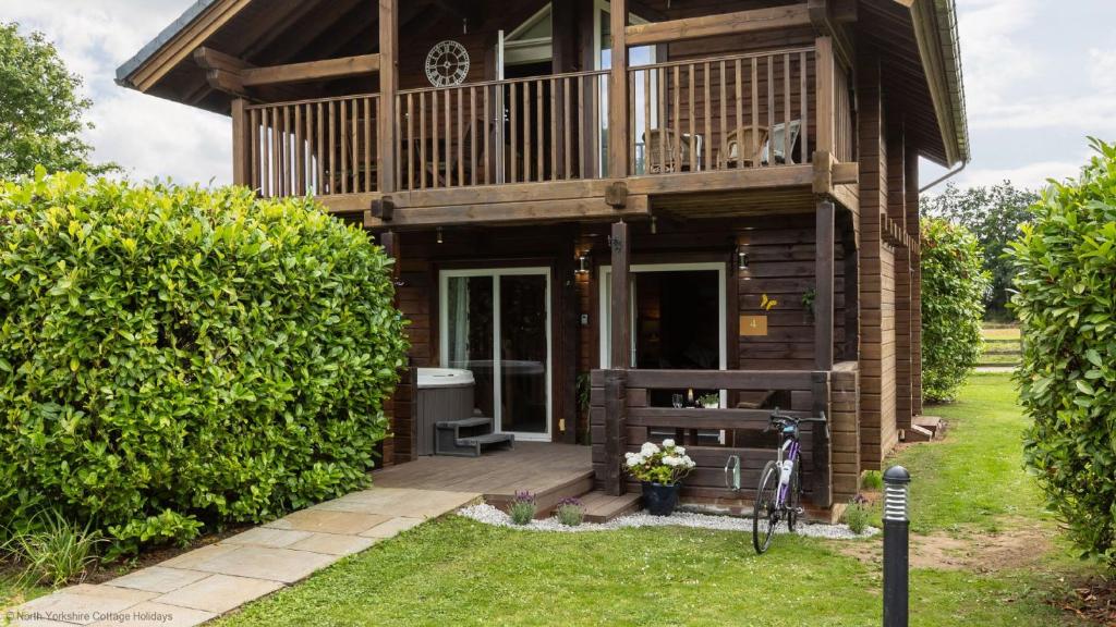 Lake View Lodge with Hot Tub, Thirsk (updated prices 2026)