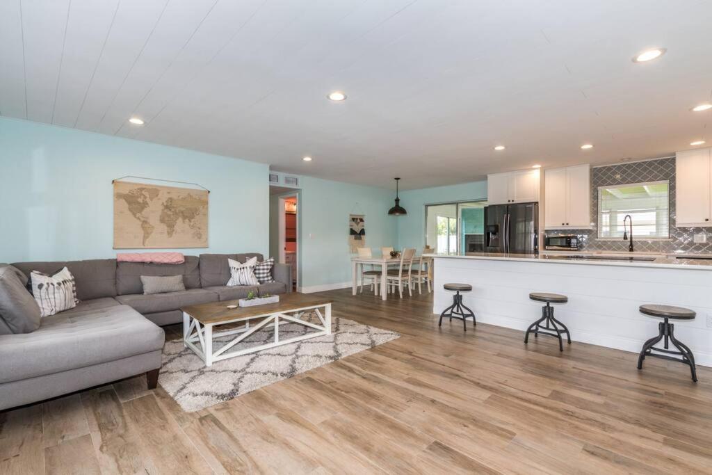 Sunshine Stay, Central Fort Myers Gated Yard, Fort Myers (updated ...