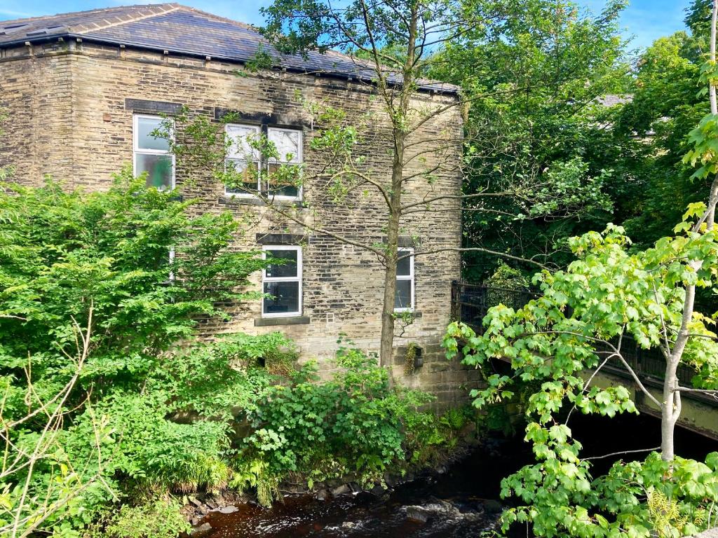The Old Riverside School House Apt 3, Hebden Bridge (updated prices 2026)
