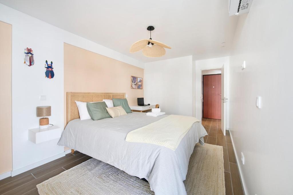 Amazing Flat, 100m from beach, Quarteira (updated prices 2026)