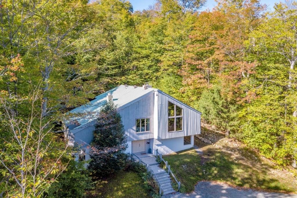 Stratton Mountain Ski Plus Summer Adventure House on Stratton Shuttle ...