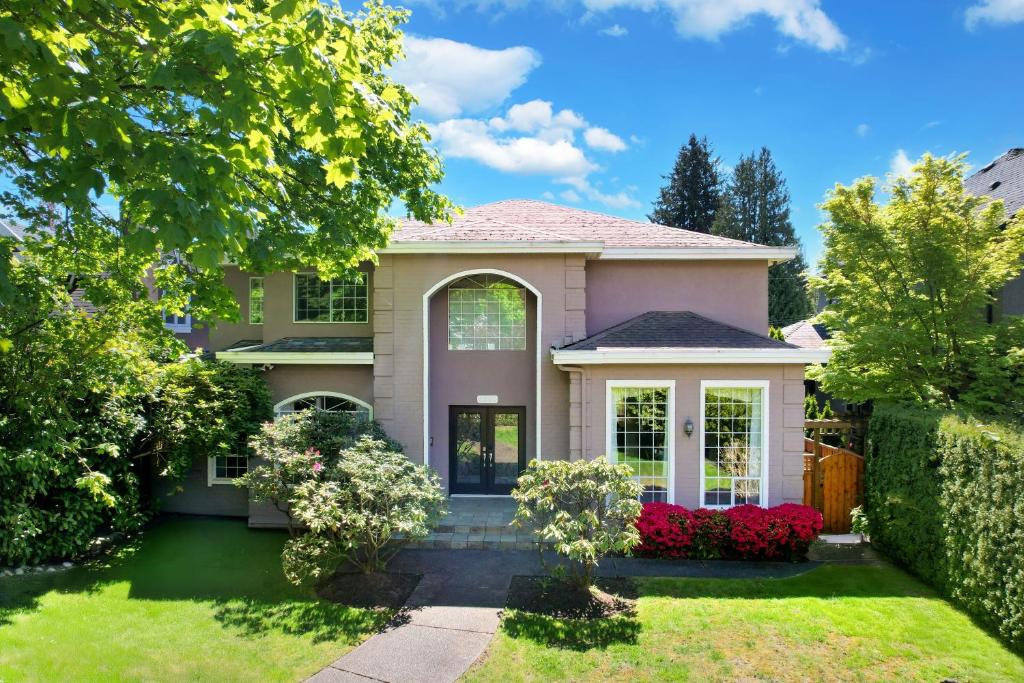 Beautiful Dunbar Home, Vancouver (updated prices 2025)
