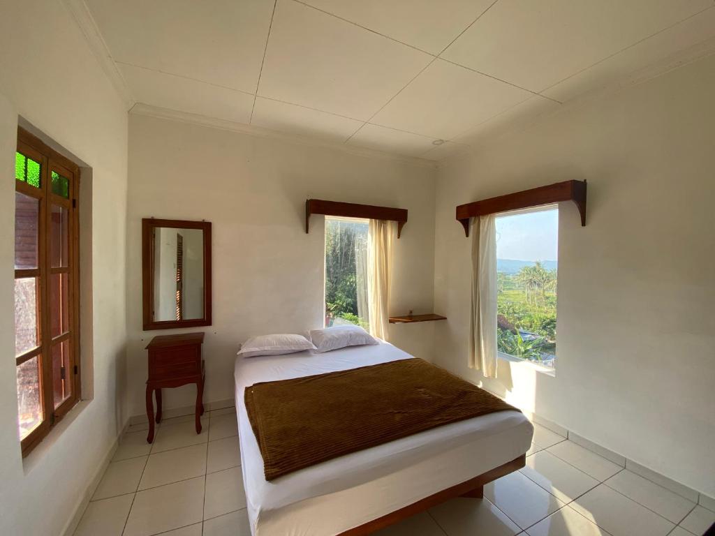 Saraswati Traditional Homestay Temanggung RedPartner, Parakan ...