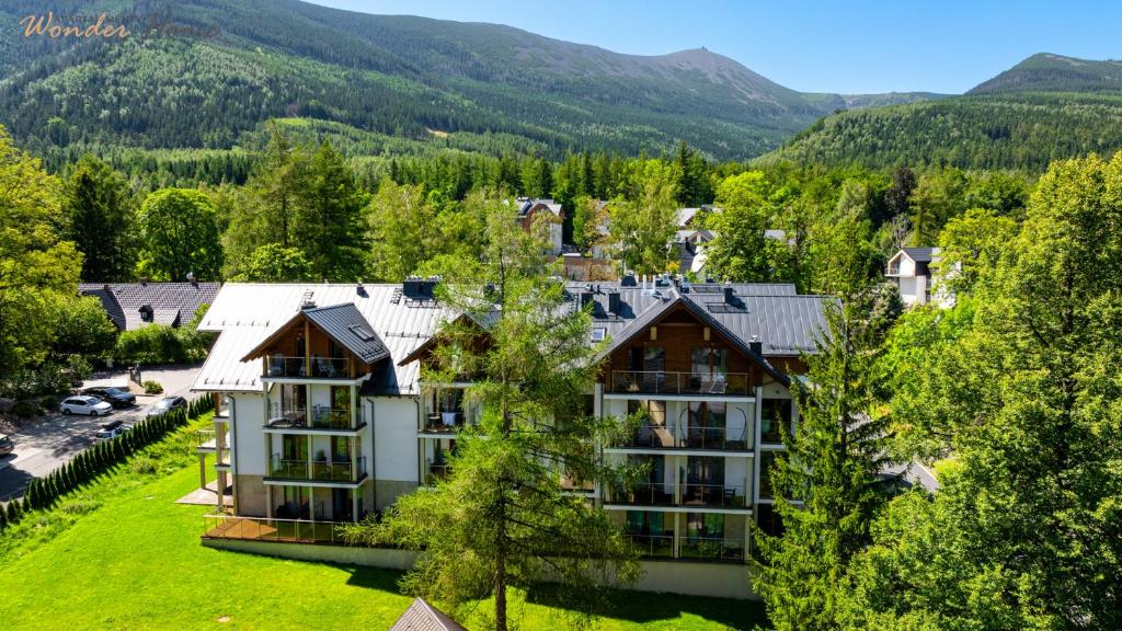 Wonder Home - Apartament z balkonem z widokiem na góry, blisko szlaków, w spokojnej części ...