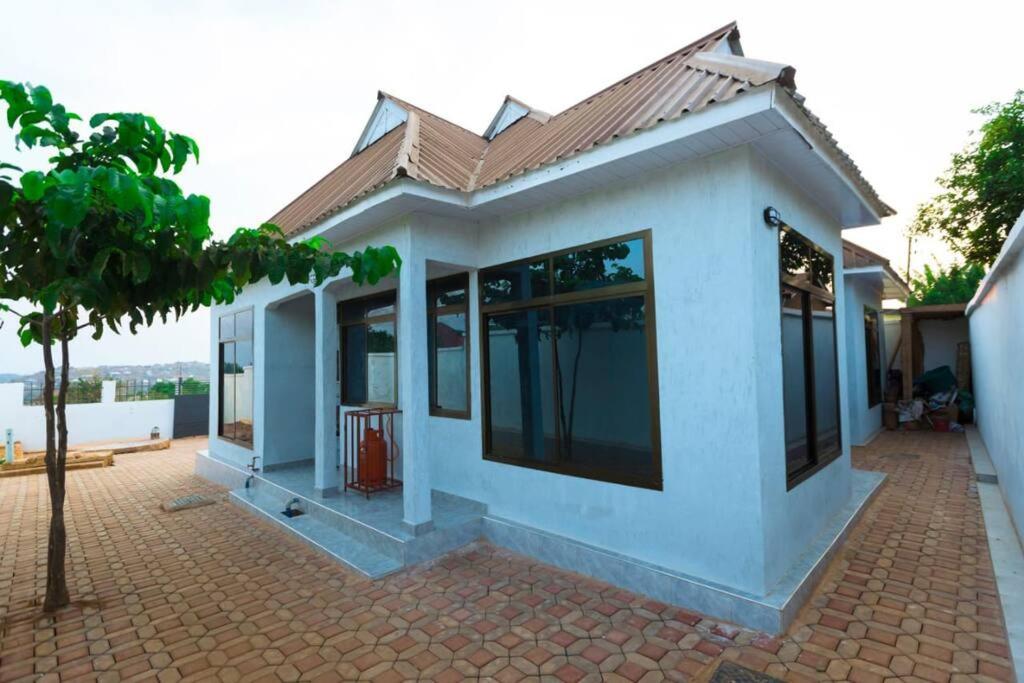 Elly's Kigoma Home, Kigoma (precios actualizados 2024)