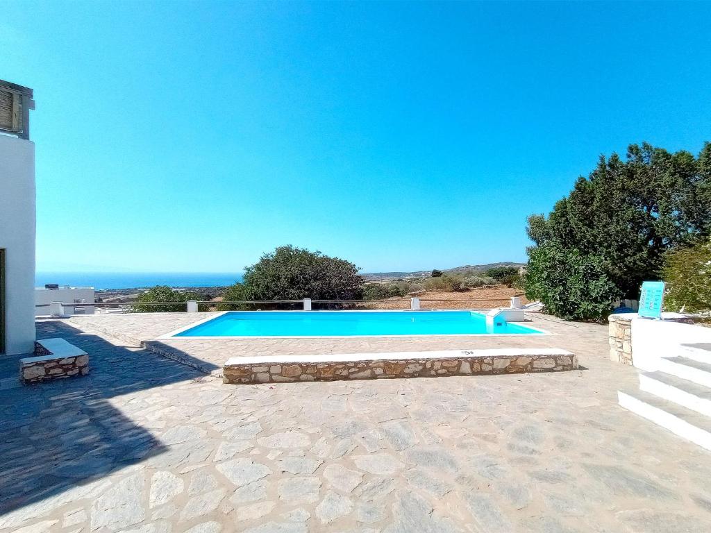 Cheerful 2 bedroom villa with pool., Kampos Paros (updated prices 2024)