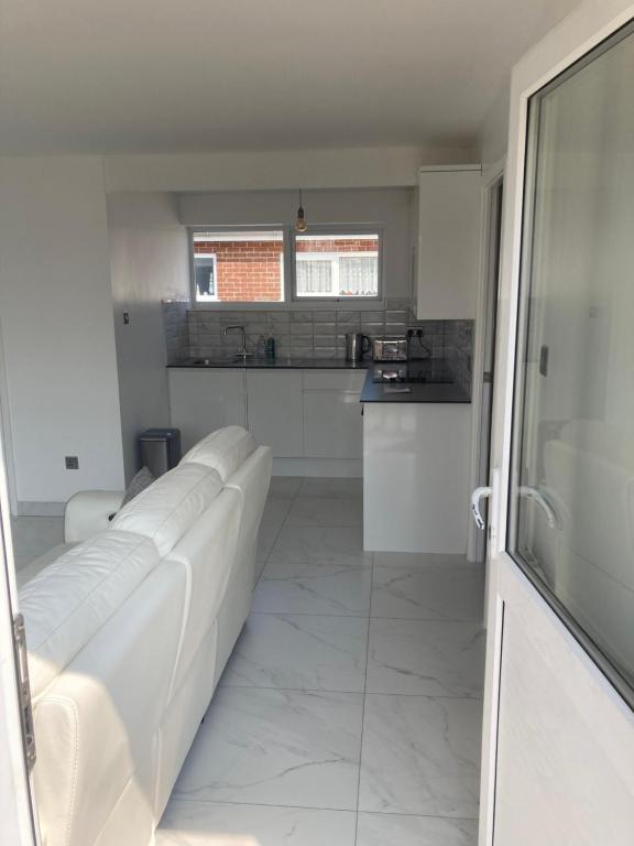 2 bed chalet romney sands, Greatstone (updated prices 2026)