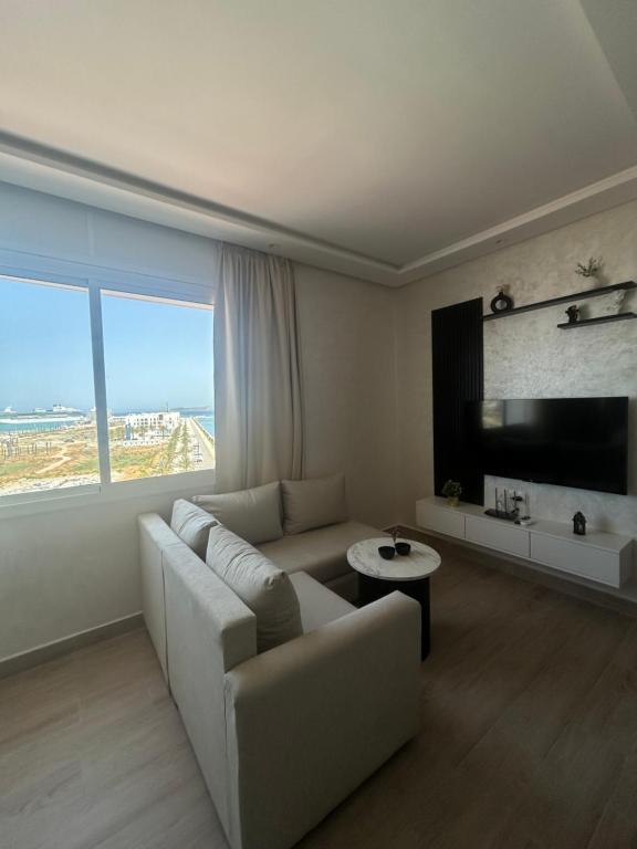 Splendide Studio au centre ville, avec une vue imprenable sur la marina ...