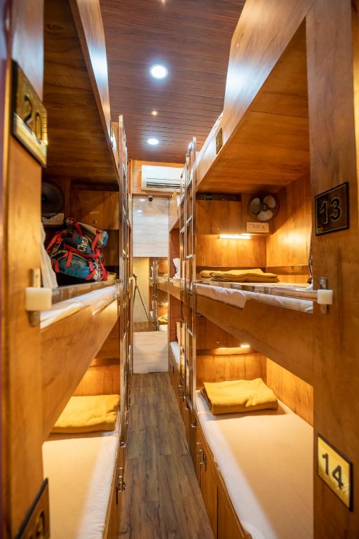 Heraa Dormitory, Mumbai (updated prices 2025)