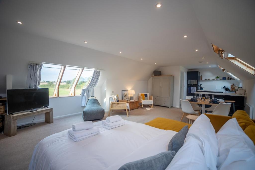 Stunning Studio with Countryside Views & Parking, Lugwardine (updated ...