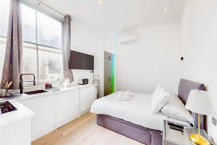 Praed Street Paddington, London (updated prices 2025)