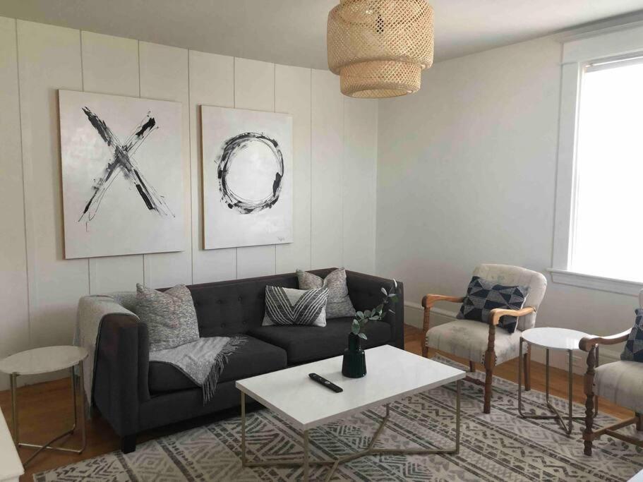 Century Charm 2, Campbellton (updated prices 2025)