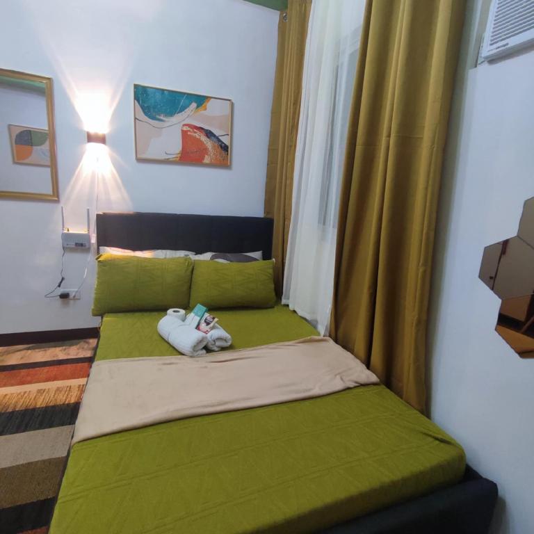 Happy Homestay at Fullerton Suites Condo near Nuvali and Tagaytay ...