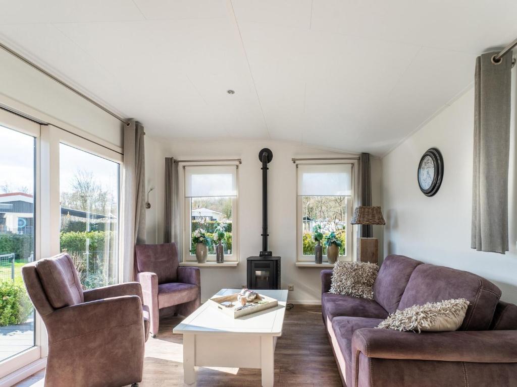 Cosy holiday home in Appelscha with garden, Appelscha (precios ...