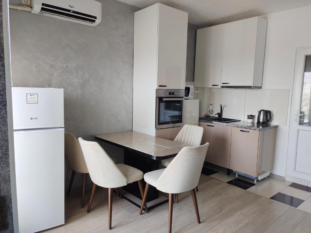 Good Inn, Bar (updated prices 2026)