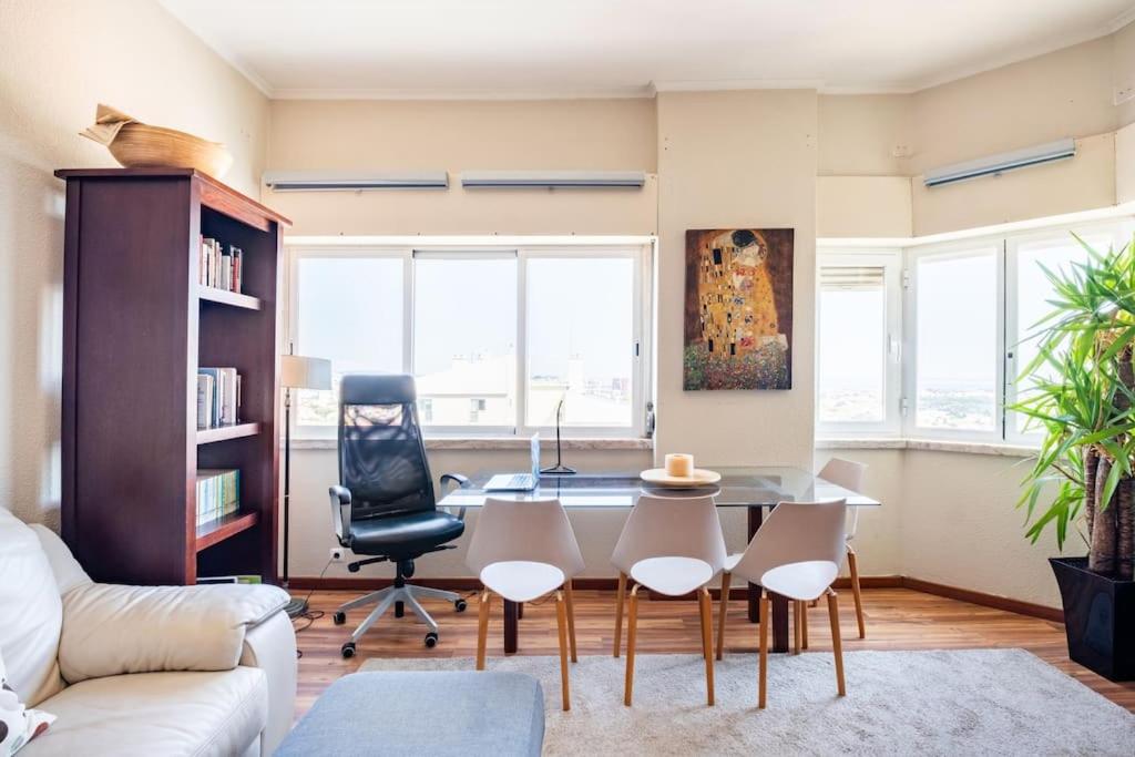 Penthouse Vista Mar in Parede Lisboa Cascais Family and Work Friendly ...