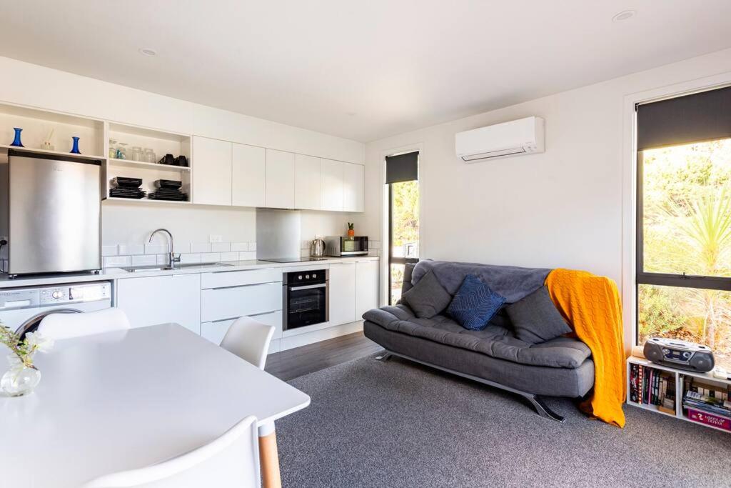 Cosy Coudret flat, Cromwell (updated prices 2026)