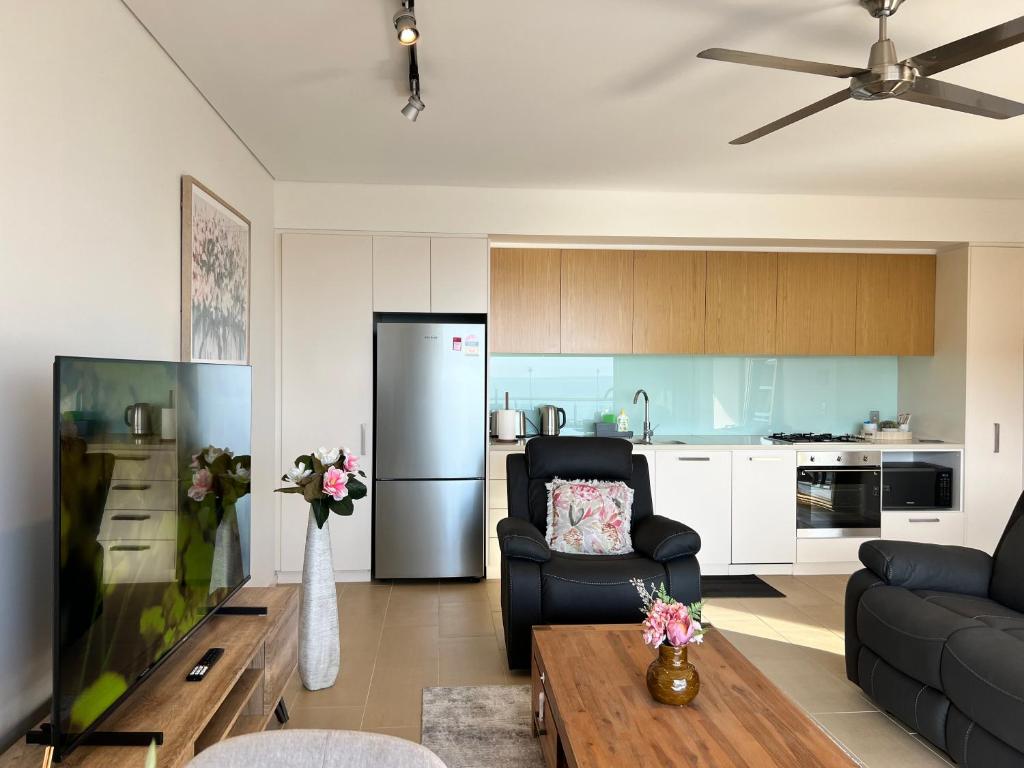 Sea Pearl Apartment at Waterfront, Darwin (updated prices 2025)