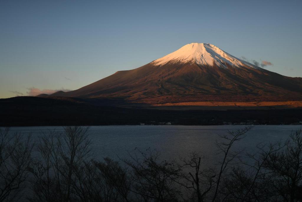 Buckeye House by the lake, Yamanakako (updated prices 2026)
