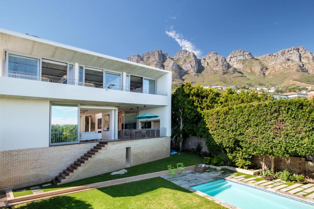 Thirteen On FINCHLEY, Cape Town (updated prices 2025)