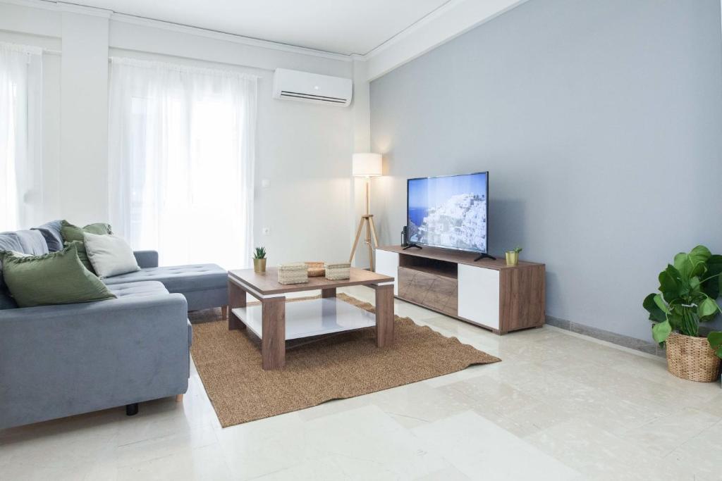 Panormou Modern 3 Bd Apt with Balcony, Athens (updated prices 2025)