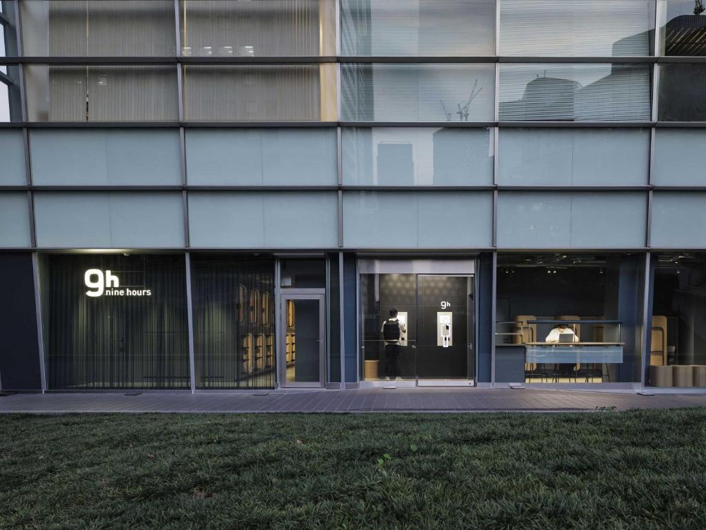 9h nine hours Shinagawa station for men, Tokyo (updated prices 2026)