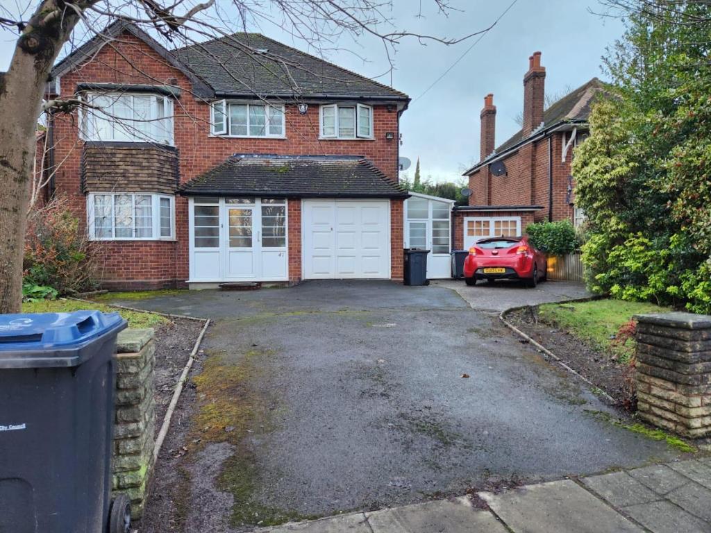 D Elmdon Homestay Shared 4 bedrooms, Birmingham (updated prices 2025)