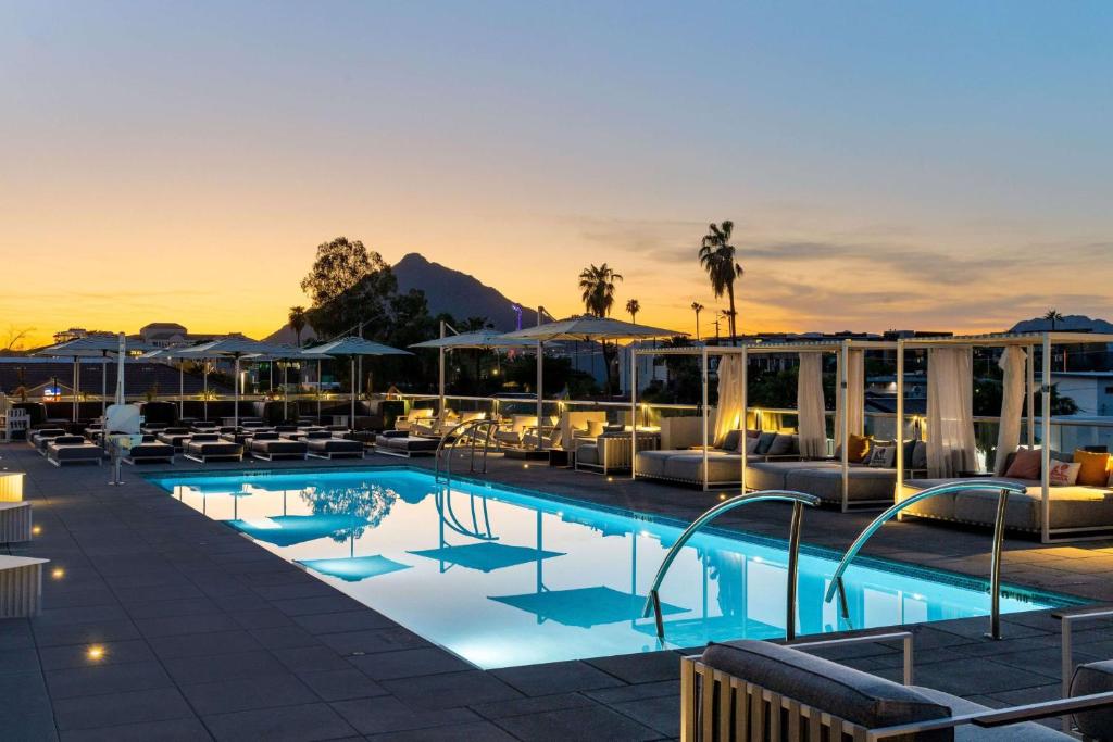 Senna House Hotel Scottsdale, Curio Collection By Hilton, Scottsdale ...