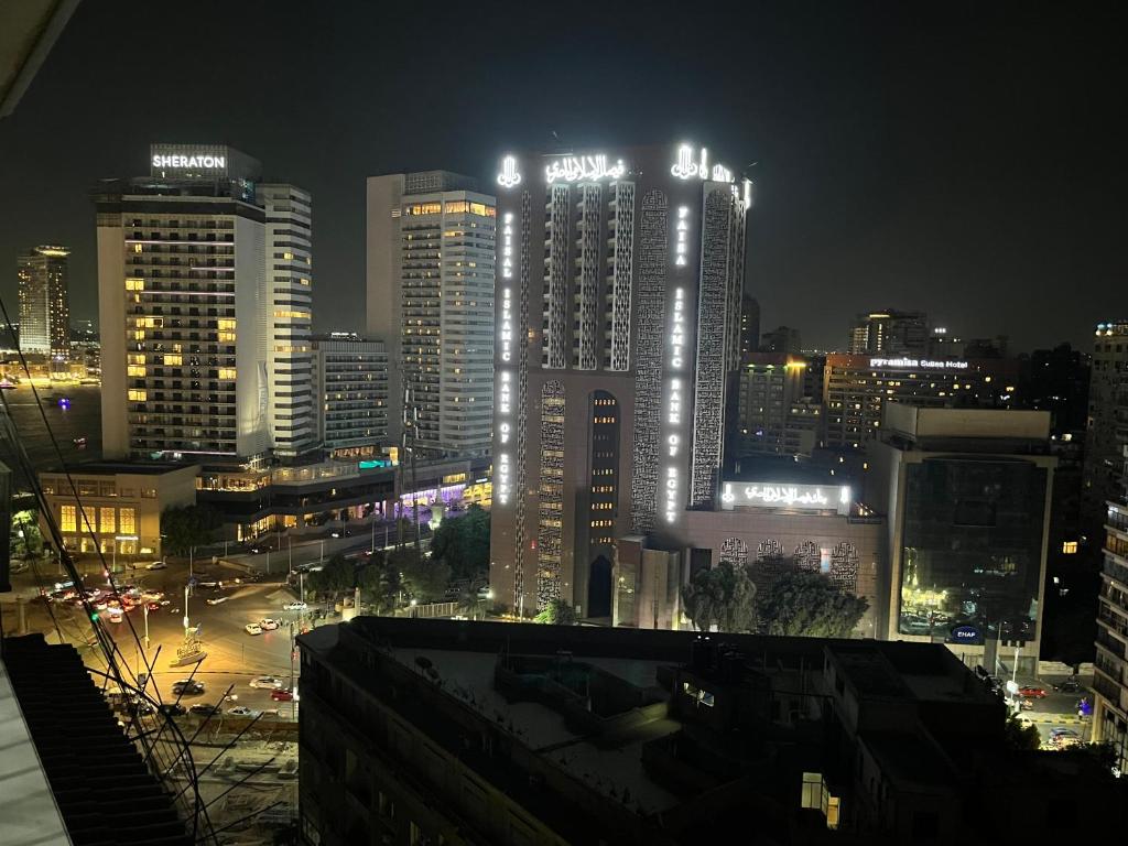 Skyscraper apartment with Nile & Pyramids view, Cairo (updated prices 2026)