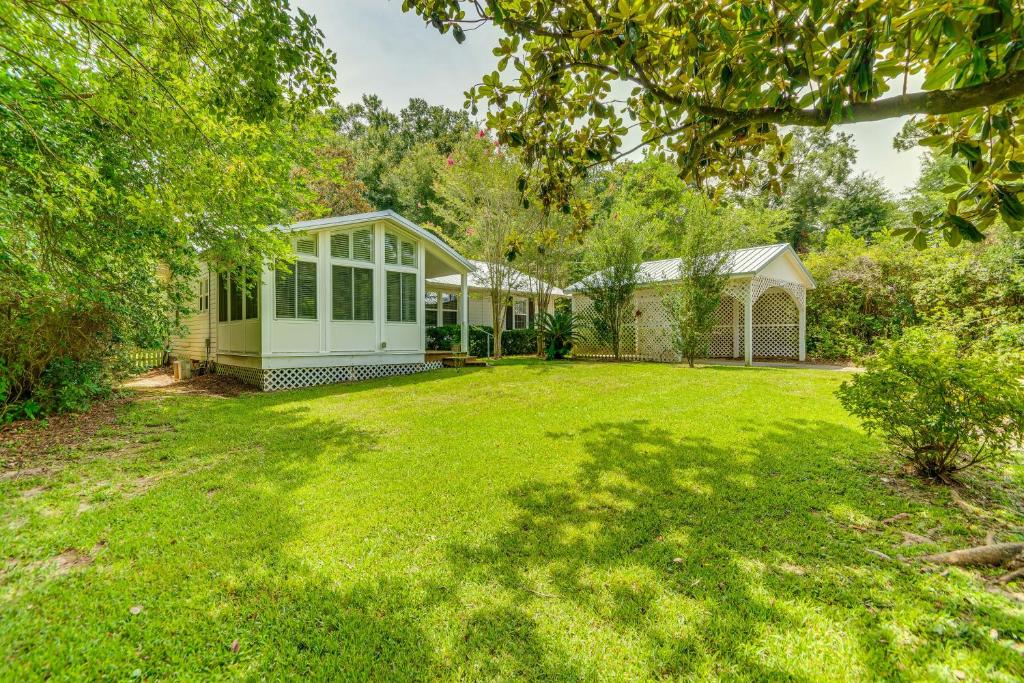 Charming Fairhope Home about 2 Mi to North Beach Park!, Fairhope ...