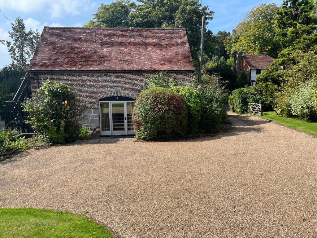 Pyes Granary, Battle (updated prices 2025)