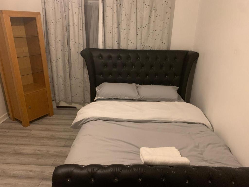 At Apex house, Horndon on the Hill (updated prices 2025)