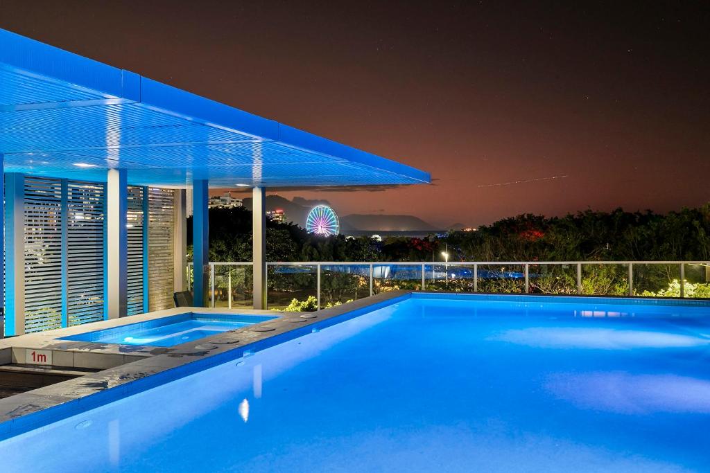 Lux Retreat - Sauna pool & prime location, Cairns (updated prices 2024)