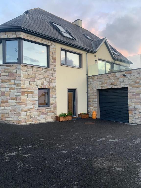 Ard Na Gaoithe Rossnowlagh Beach, Donegal (updated prices 2026)