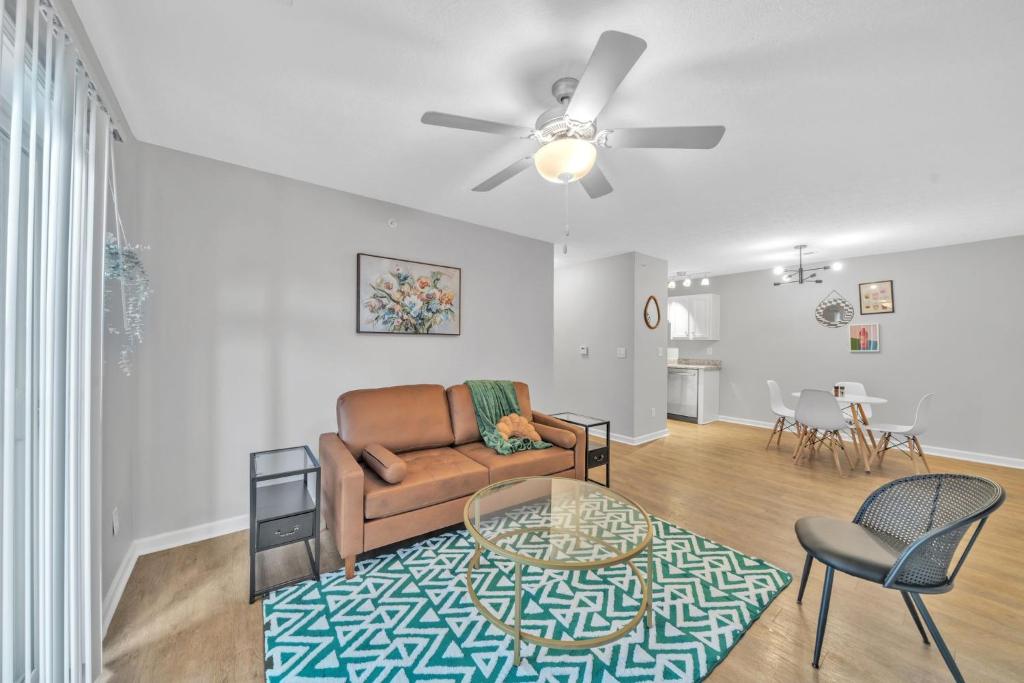 Stonecrest 722, Modern 2bd Apt I Parking I Gym, New Albany (updated ...