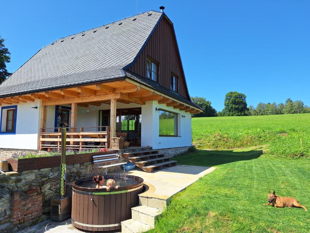 Zlatak holiday house, Malá Morava (updated prices 2025)