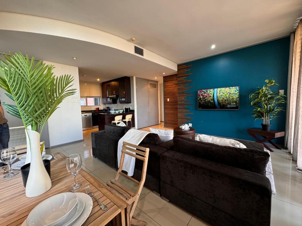 Ushaka Accommodation Front Stunning 4 Sleeper Near Ushaka Marine