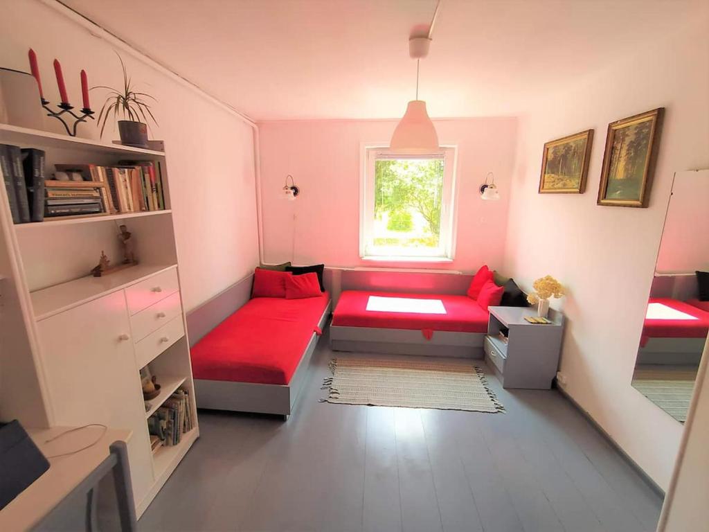 Cozy farmhouse next to a pond for a peaceful retreat, Jaunakaimis ...